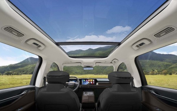 Nueva Ford Edge 2026, ahora con una versión híbrida y tres filas de ...